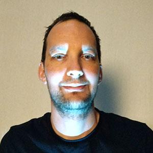 7 of the Worst Business Portraits & Profile Photos